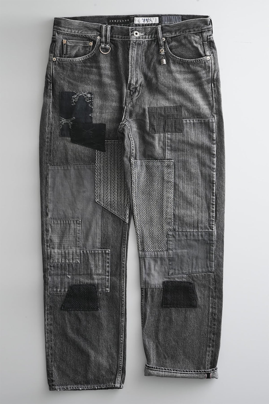 ＜roarguns＞ CLASSIC STRAIGHT BLACK DENIM – FDMTL